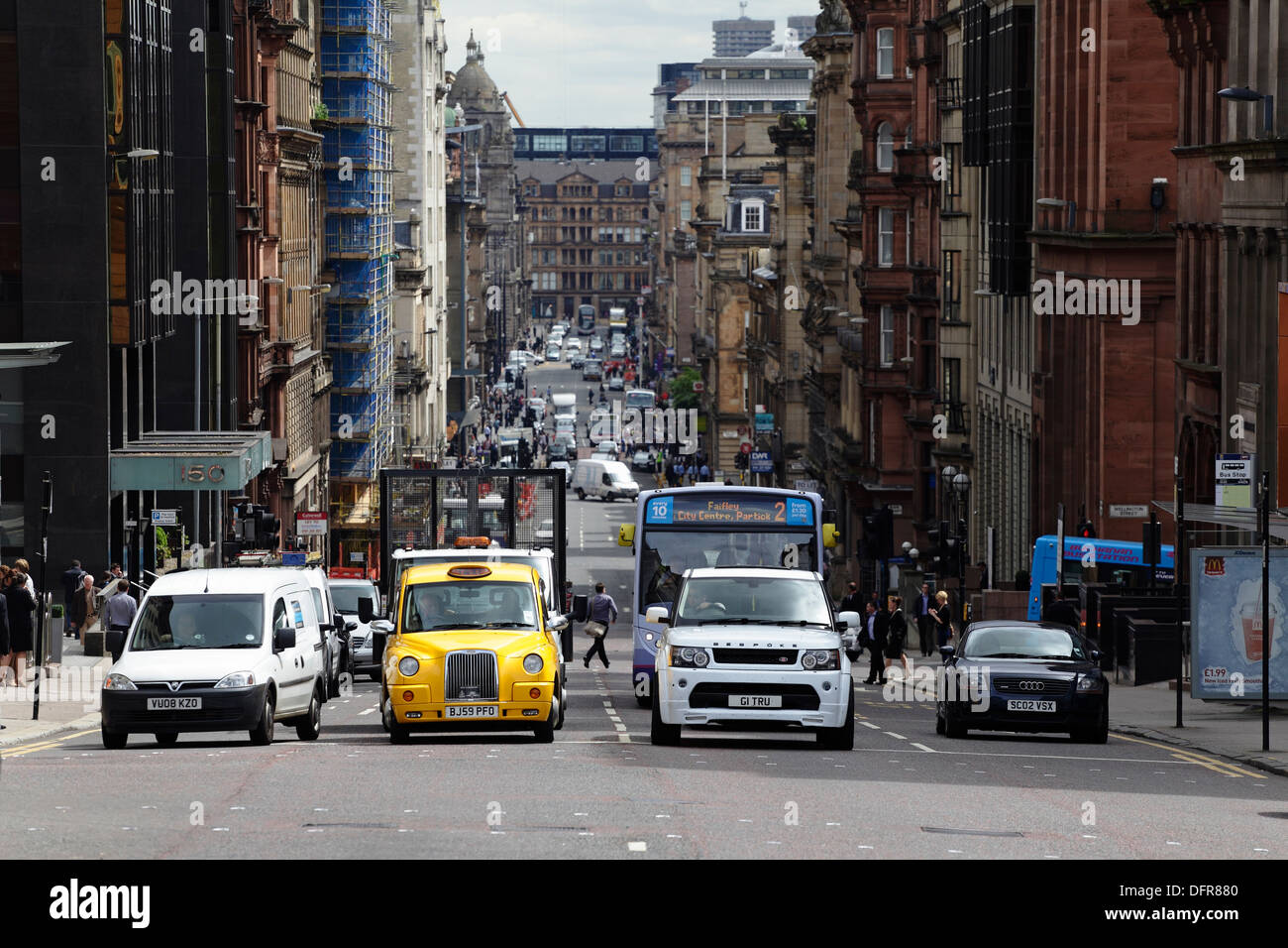 St vincent street glasgow cars hi-res stock photography and images - Alamy