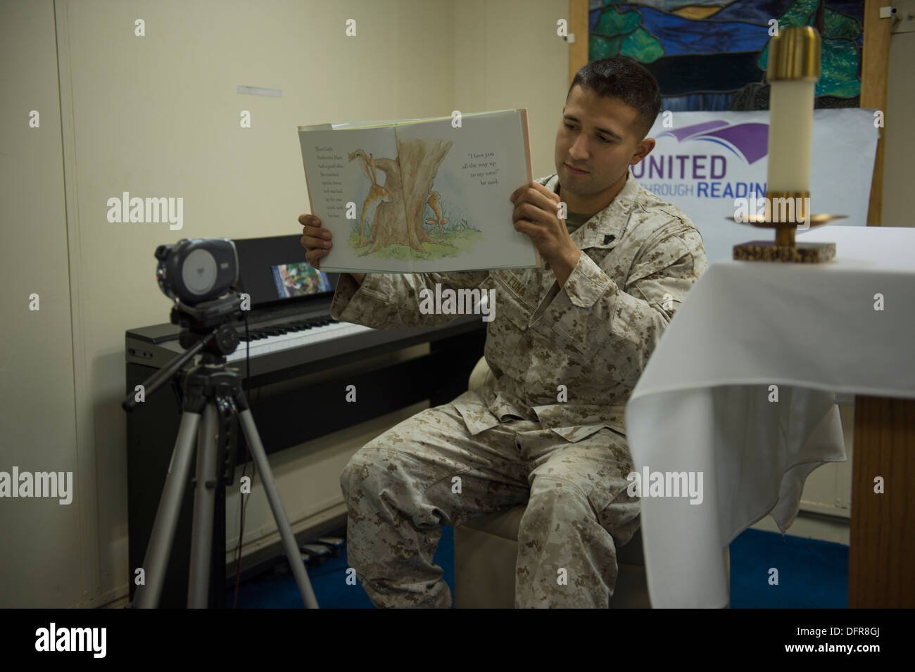 2013 sgt marcos luna hi-res stock photography and images - Alamy