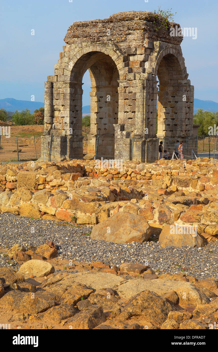 Caparra roman arch caparra 1st 2nd hi-res stock photography and images ...