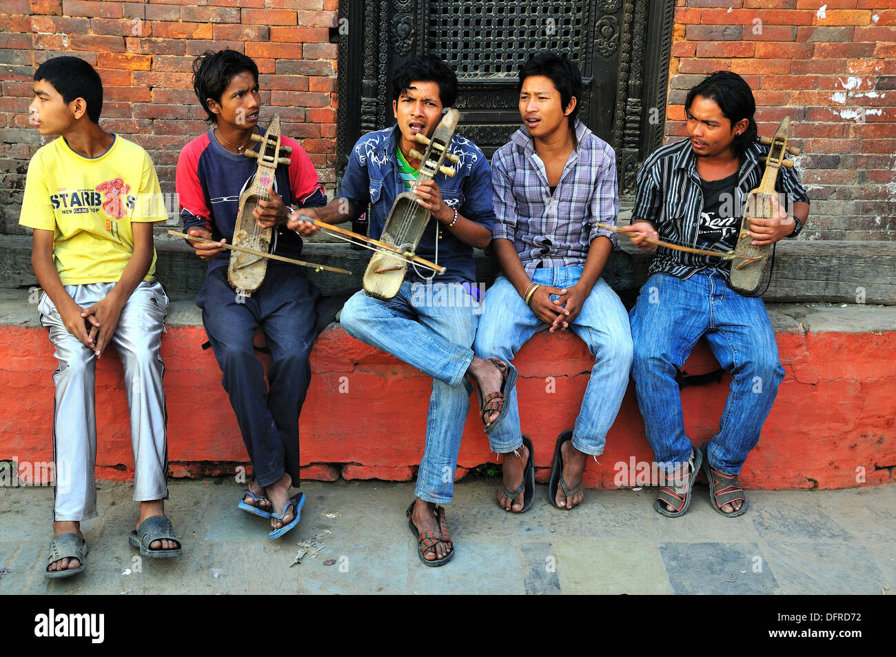 Nepali men hi-res stock photography and images - Alamy