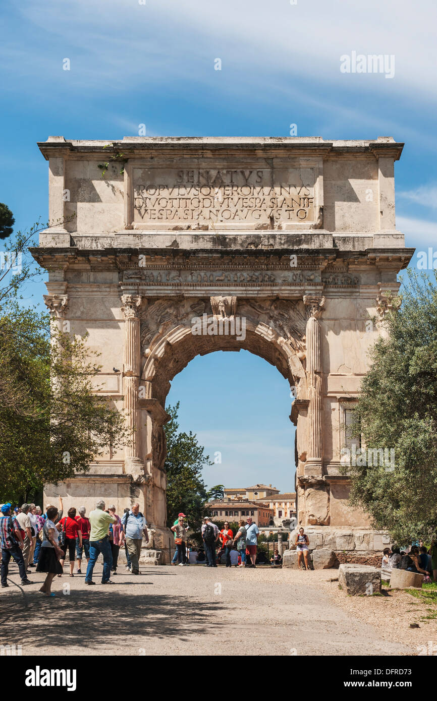 Arco di tito hi-res stock photography and images - Alamy