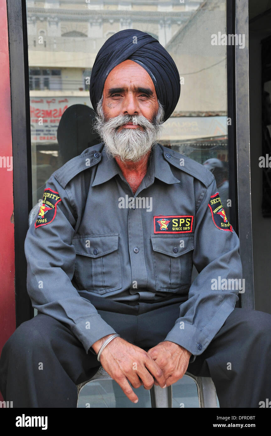 India cash machine hi-res stock photography and images - Alamy
