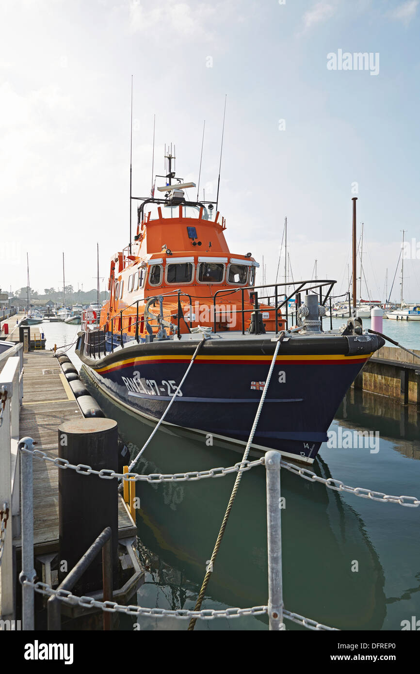 Severn class lifeboat hi-res stock photography and images - Alamy
