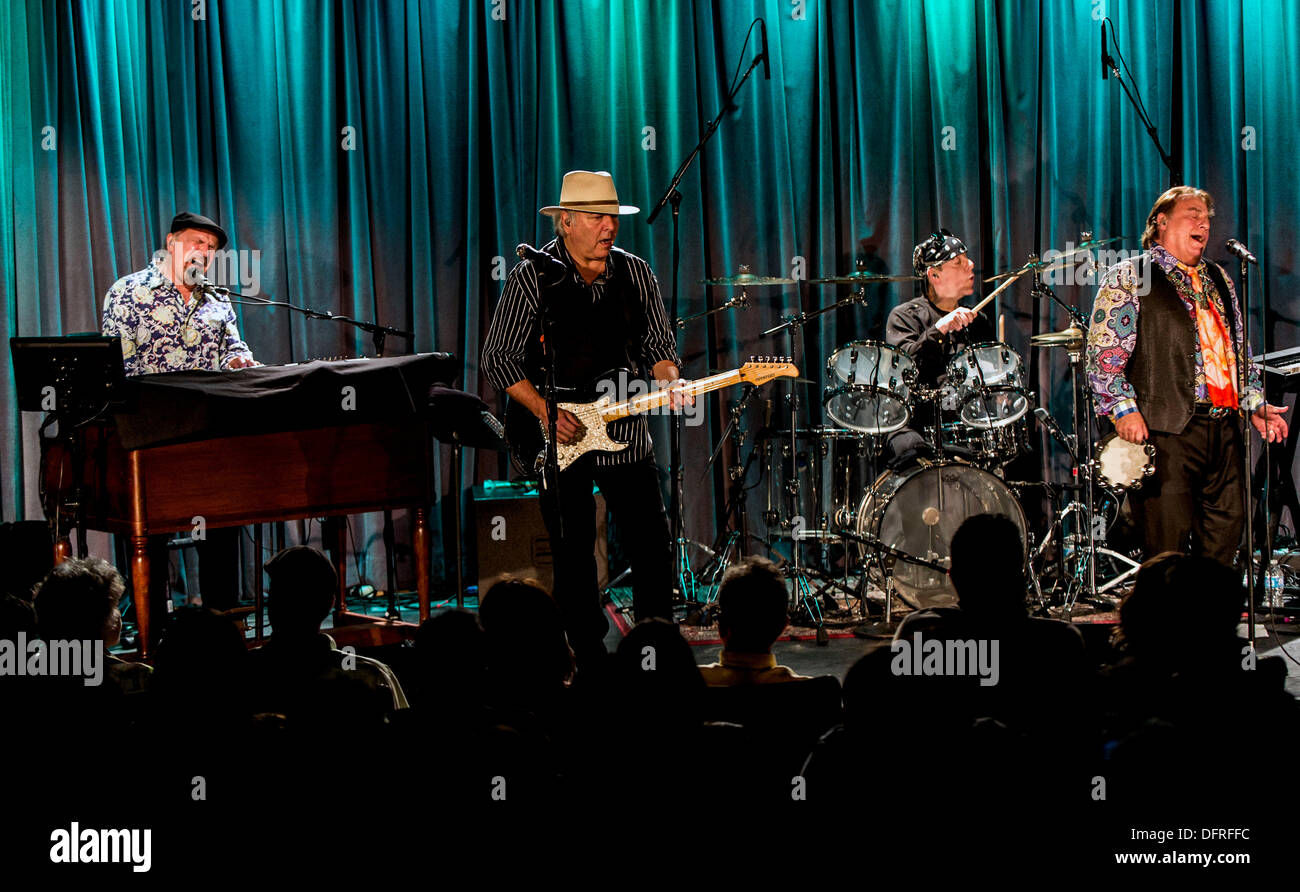 Los Angeles, CA, USA. 7th Oct, 2013.The Rascals perform at a members ...