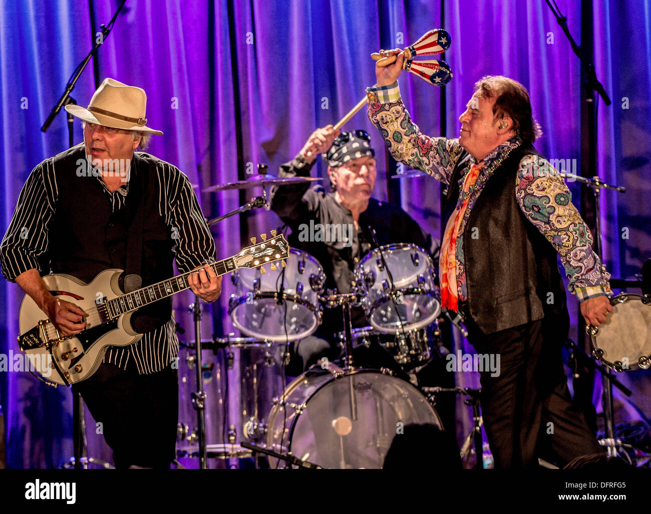 Los Angeles, CA, USA. 7th Oct, 2013.The Rascals perform at a members ...