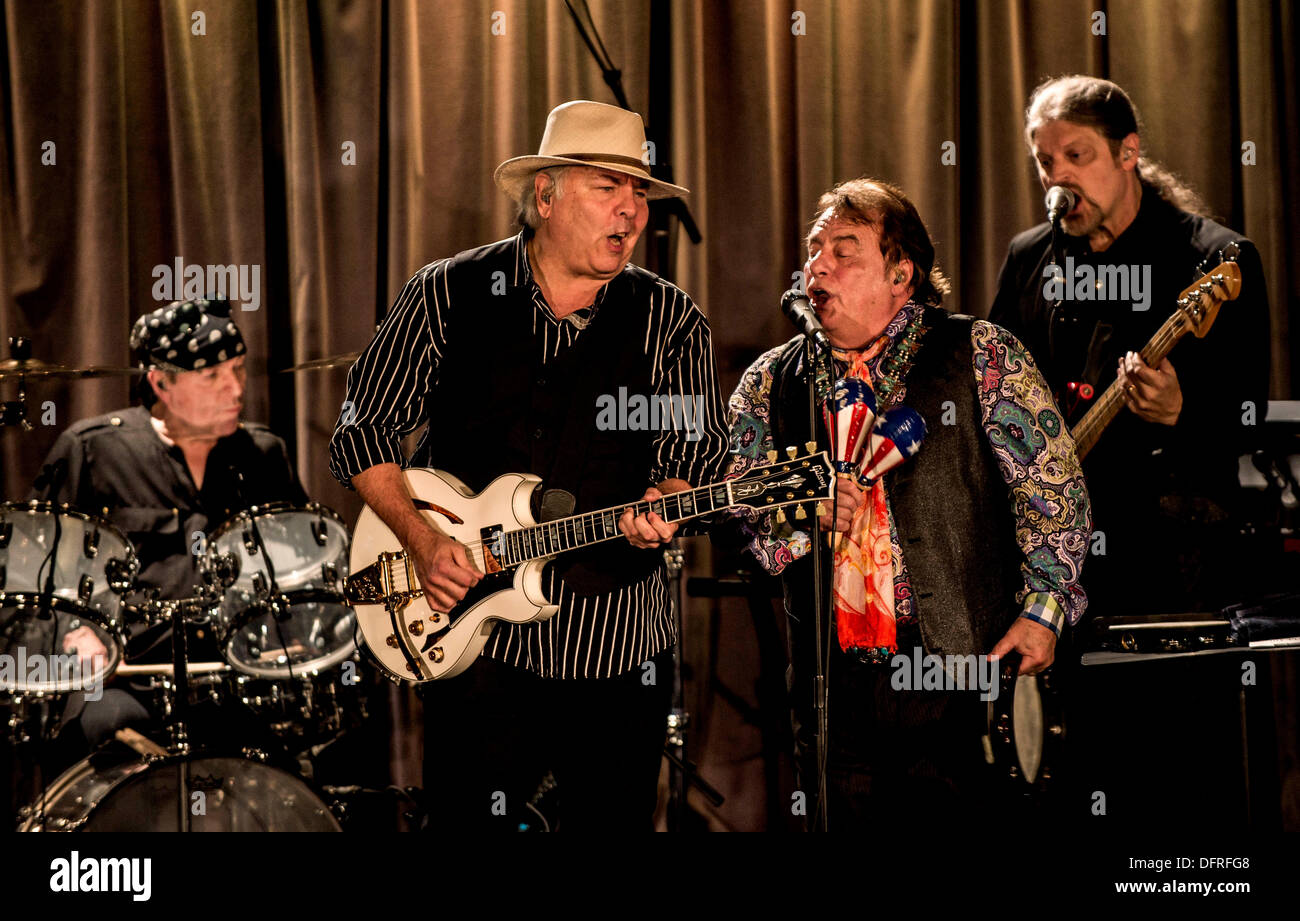 Los Angeles, CA, USA. 7th Oct, 2013.The Rascals perform at a members ...