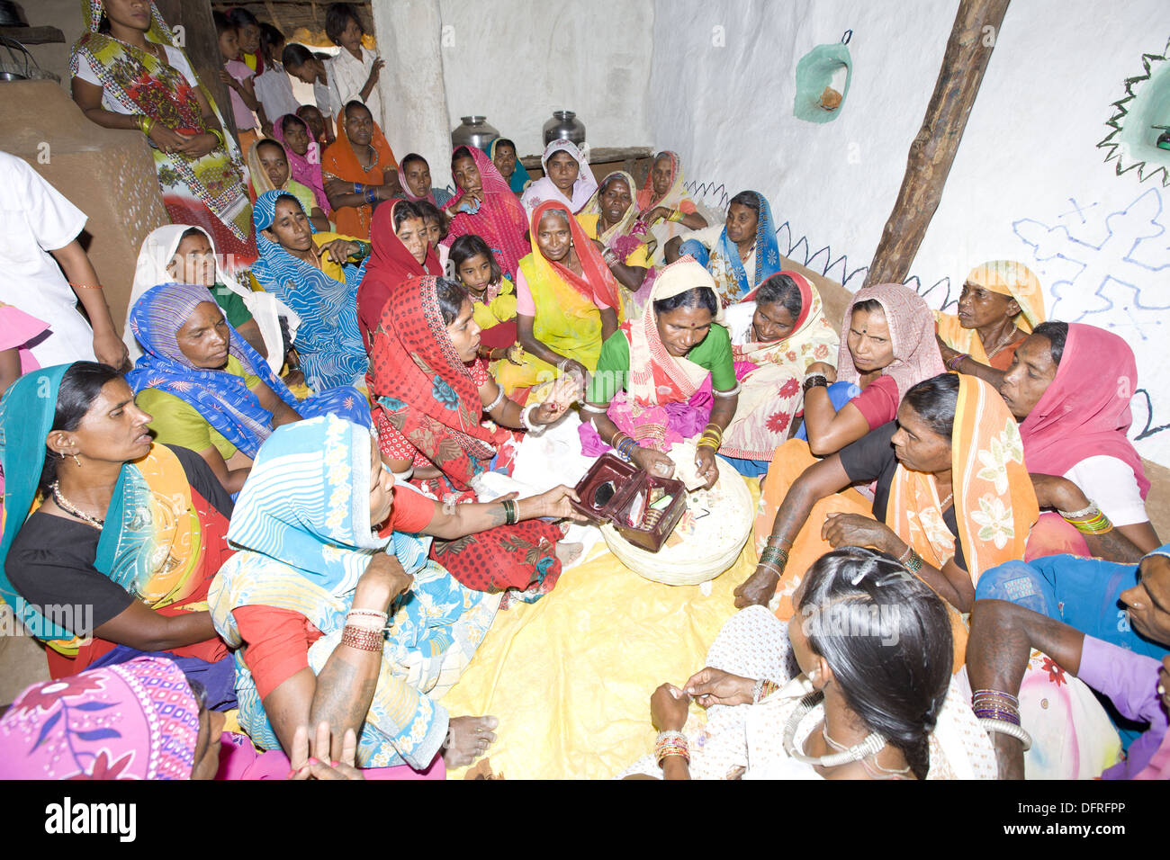 Korku tribe hi-res stock photography and images - Alamy