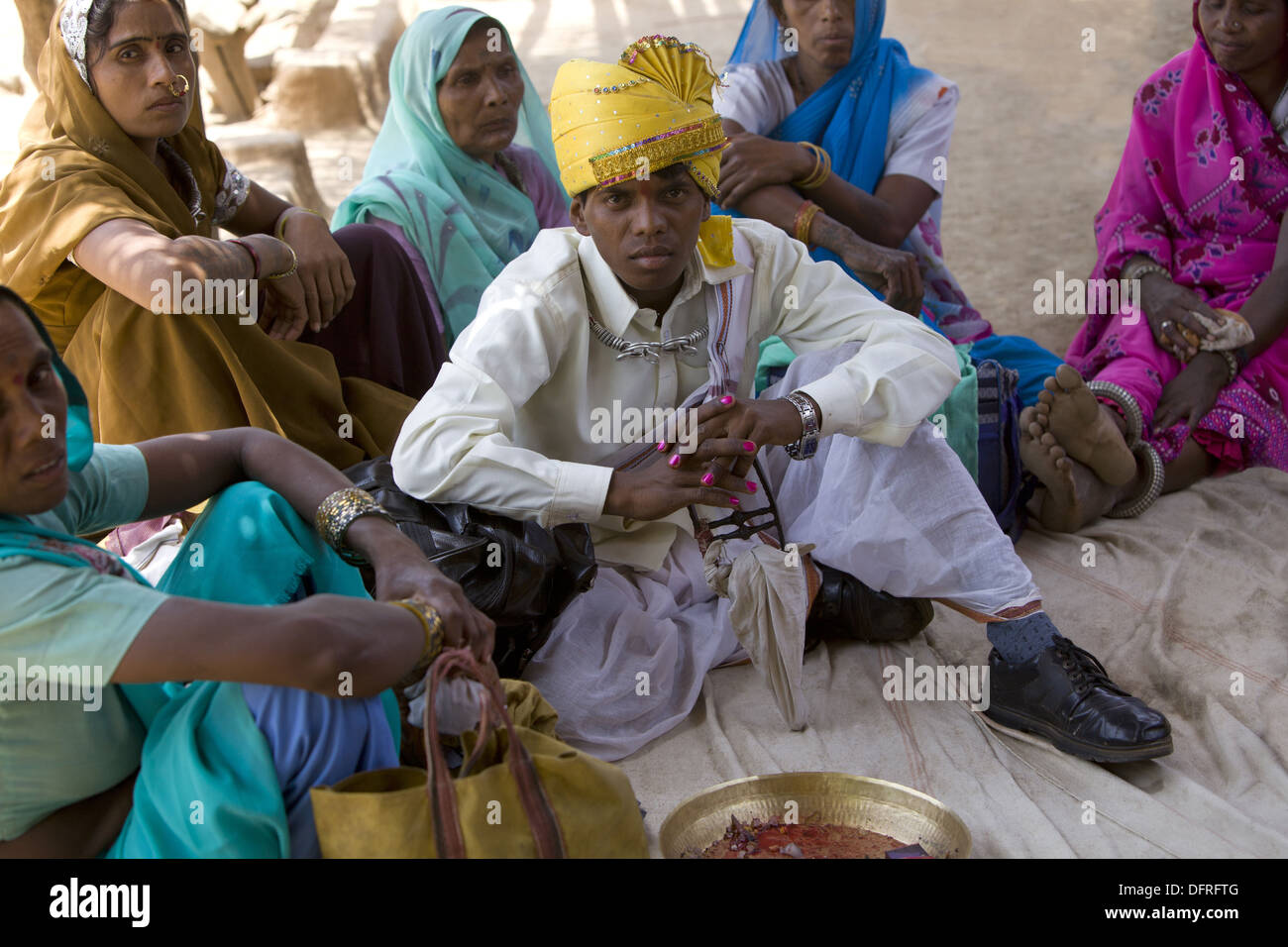 Korku Tribe Groom. Marriage ceremony of Korku Tribe, Khalwa, Jharikheda ...