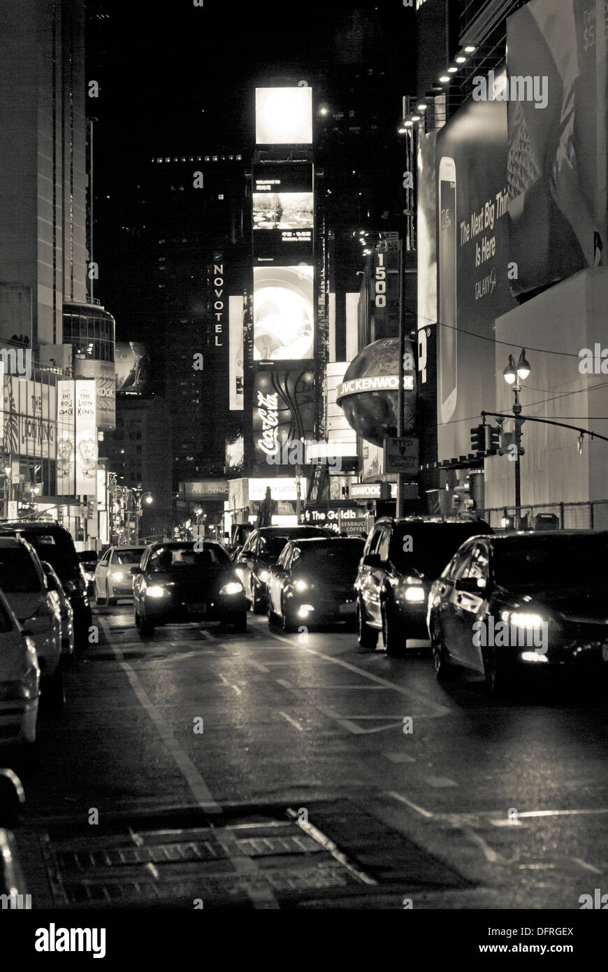 York times square hi-res stock photography and images - Alamy