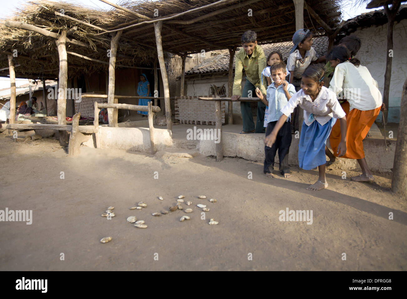 Korku tribe hi-res stock photography and images - Alamy