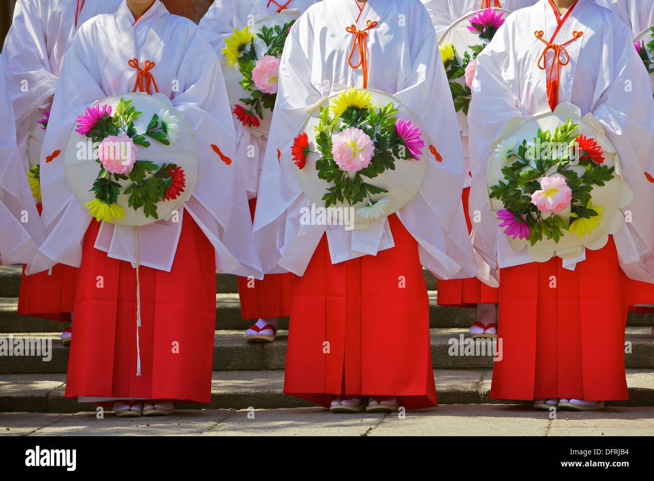 Hanagasa hats hi-res stock photography and images - Alamy