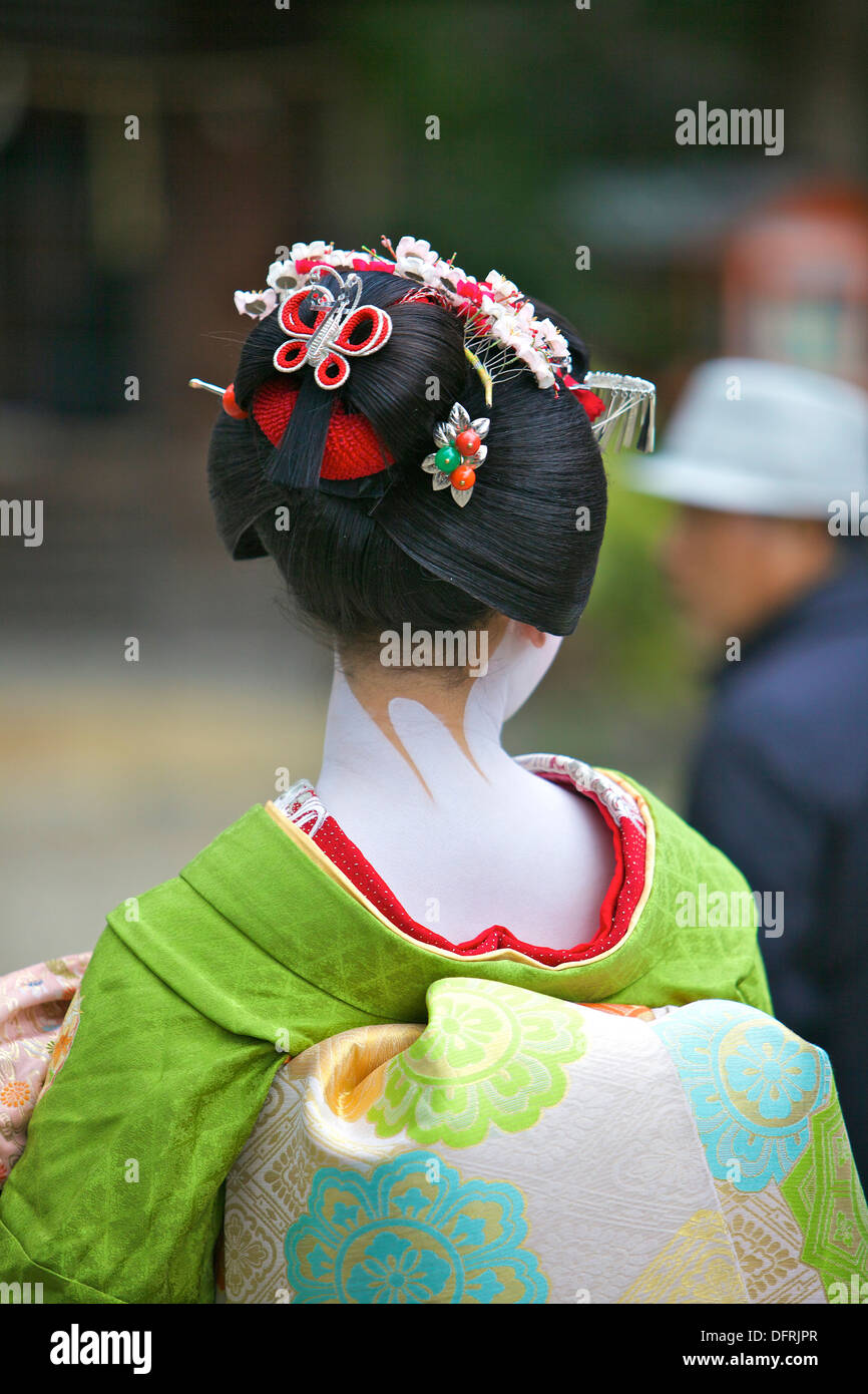 Yasaka shrine rituals hi-res stock photography and images - Alamy