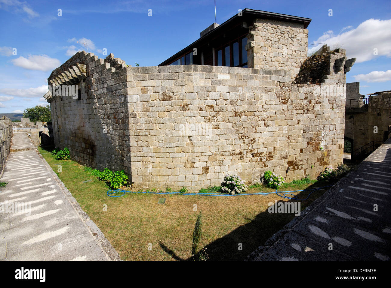 Castle of maceda hi-res stock photography and images - Alamy