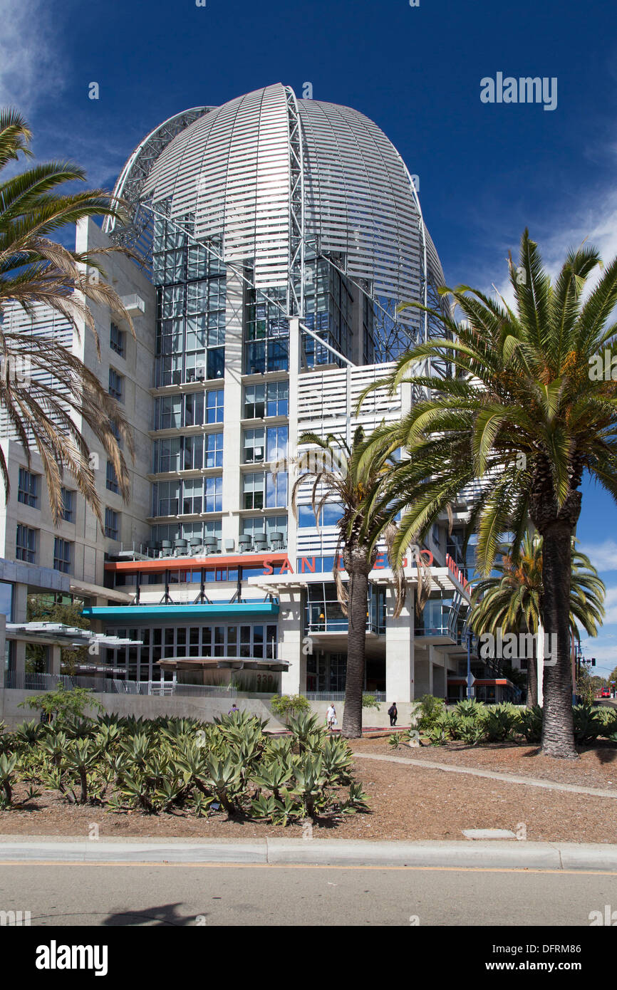 New San Diego Public Library Stock Photo - Alamy