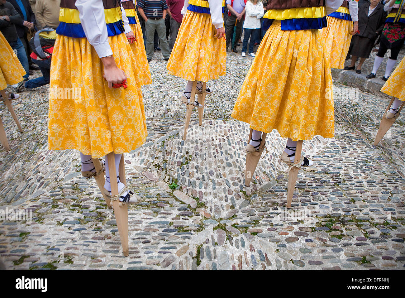 Stilt dance hi-res stock photography and images - Alamy