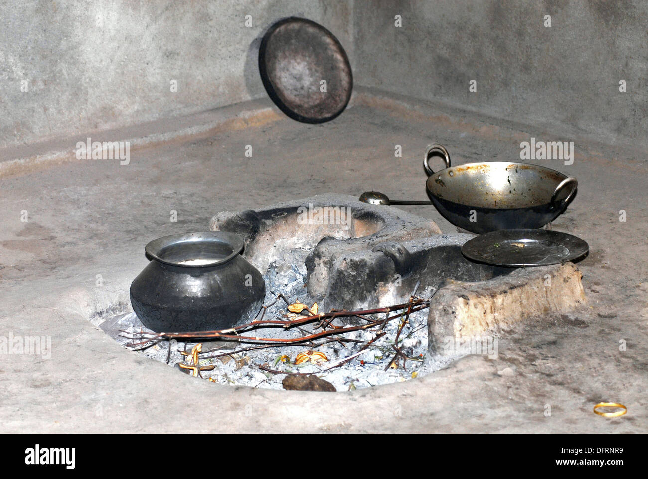 Re bareli hi-res stock photography and images - Alamy