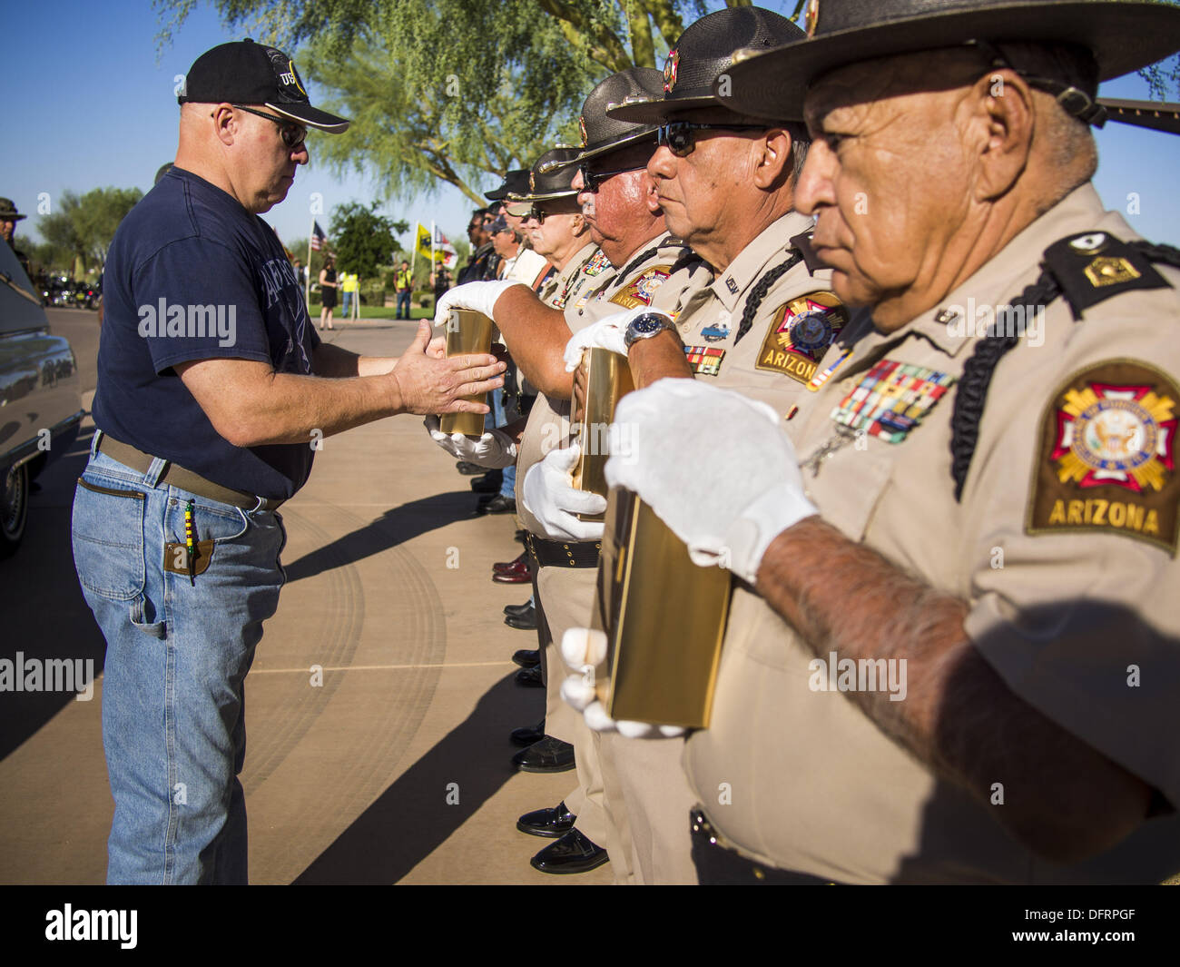 Phoenix, Arizona, USA. 8th Oct, 2013. Members of Veterans Of Foreign ...