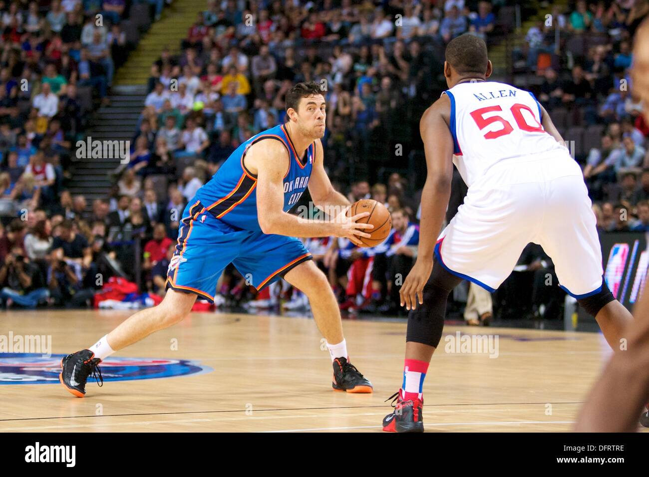 Nick collison hi-res stock photography and images - Alamy