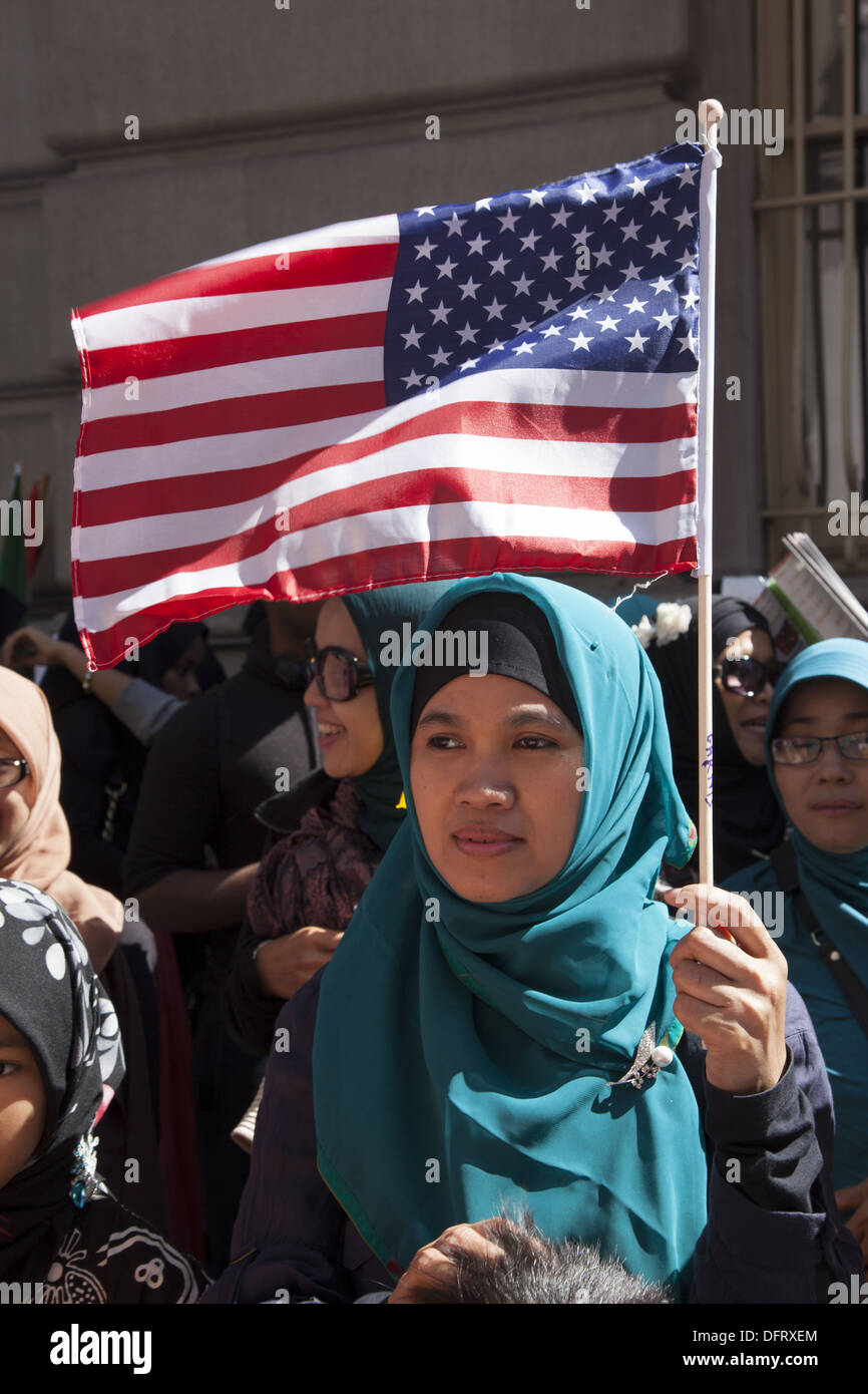American flag hijab hi-res stock photography and images - Alamy