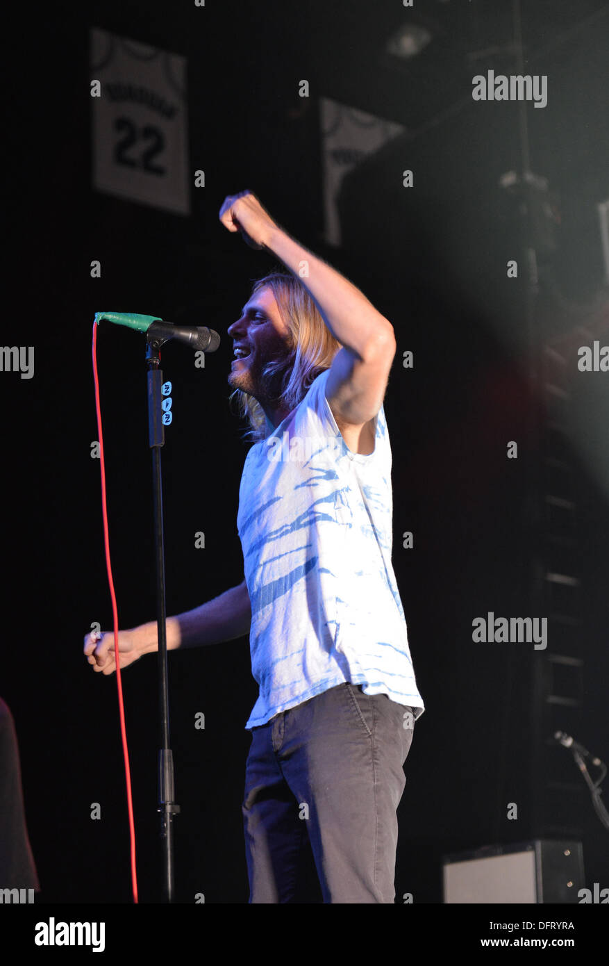 Norfolk, Virginia, USA. 4th Oct, 2013. Lead singer AARON BRUNO of ...