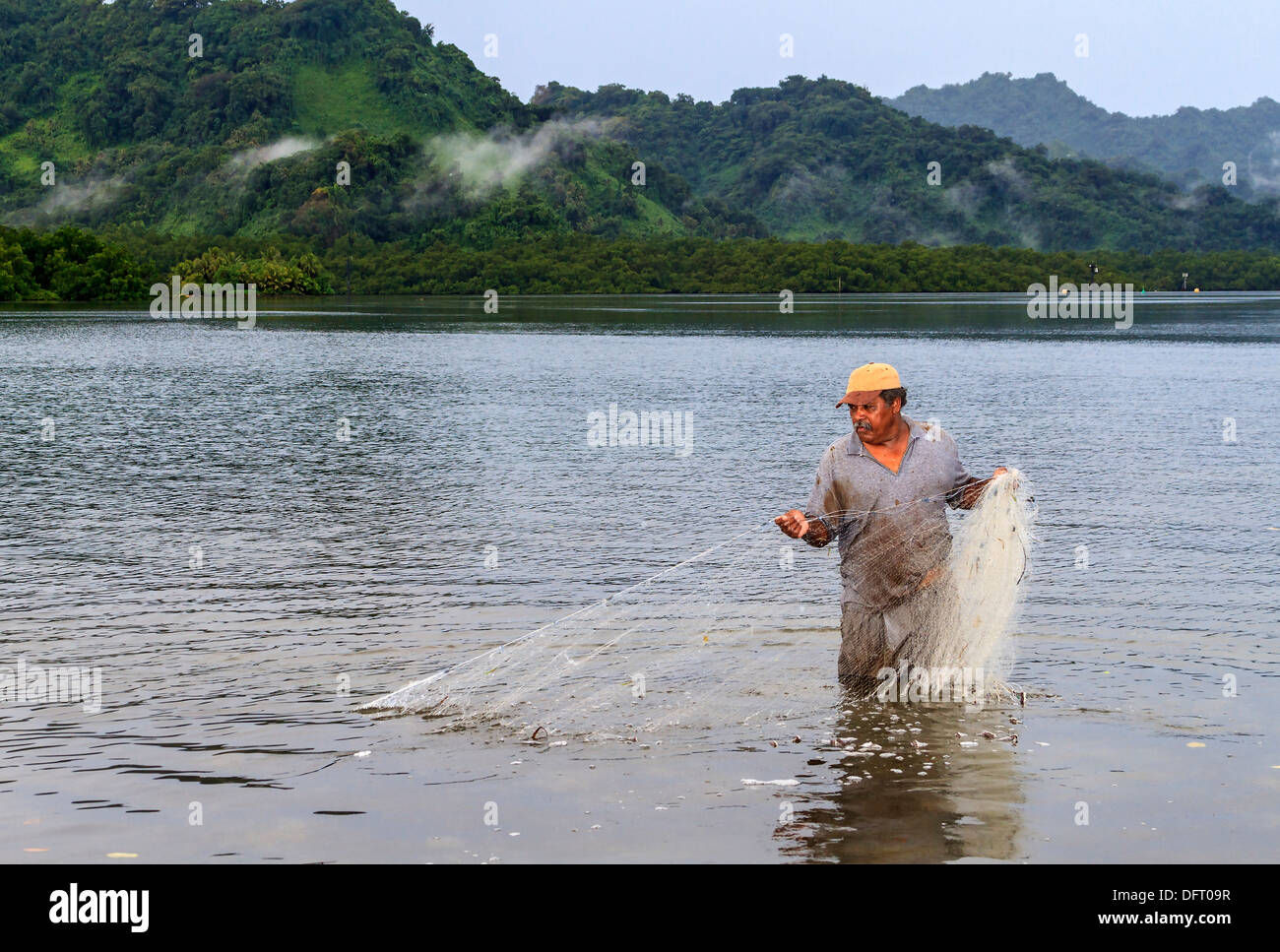Micronesia Fishing Stock Photos & Micronesia Fishing Stock Images - Alamy