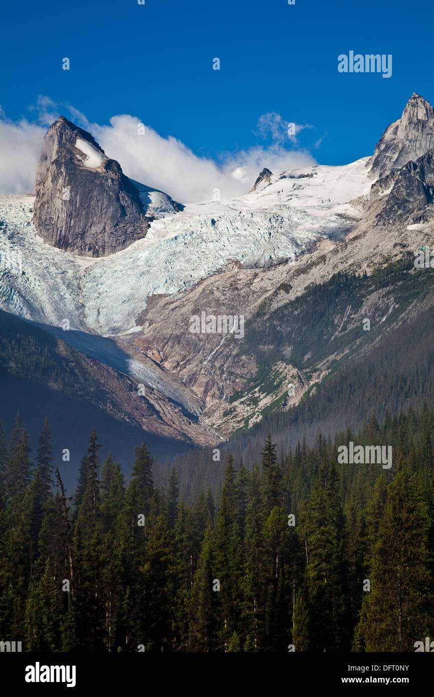 Bugaboo glacier hi-res stock photography and images - Alamy