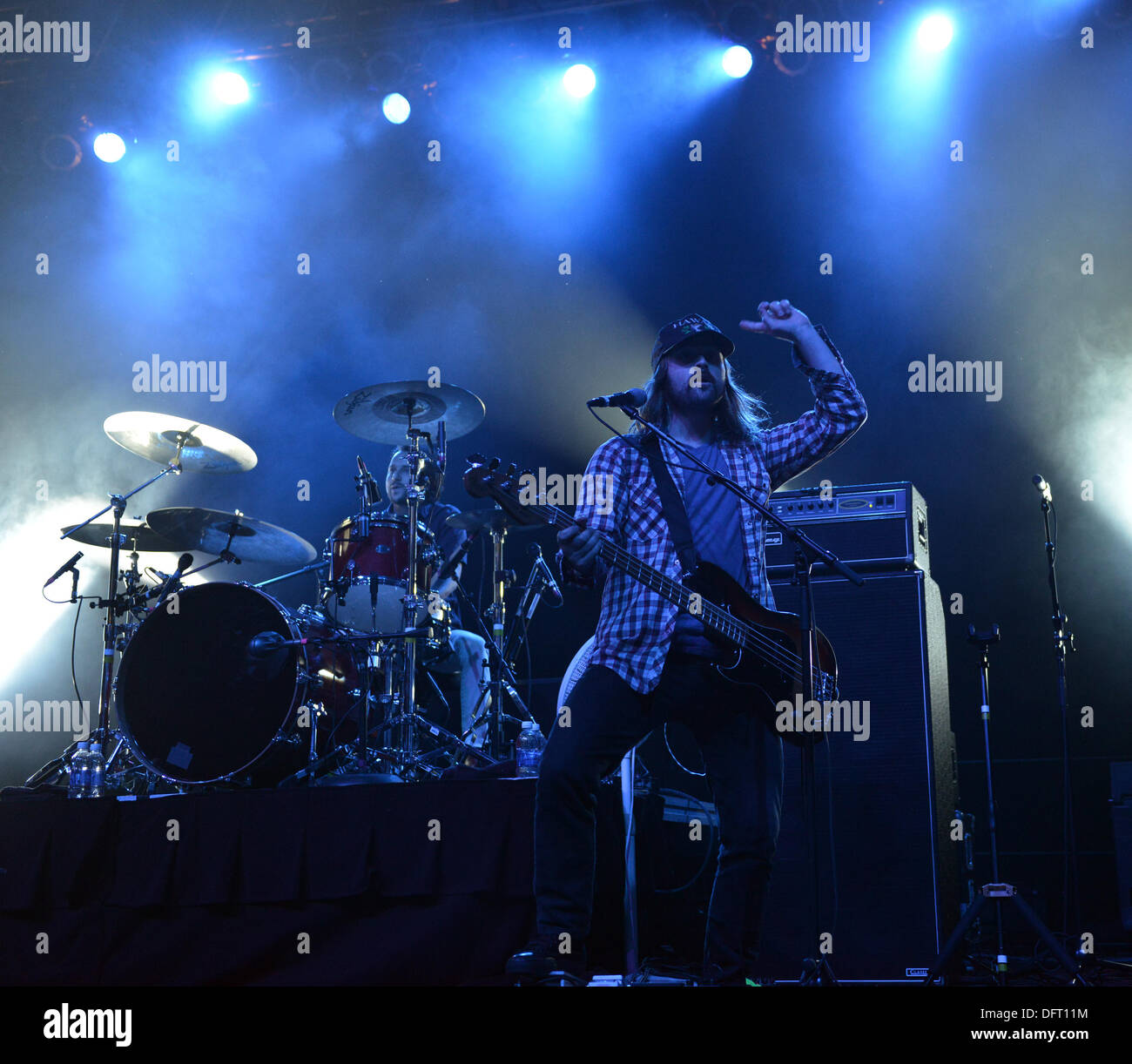 Norfolk, Virginia, USA. 4th Oct, 2013. Bassist DAVID AMEZCUA of ...