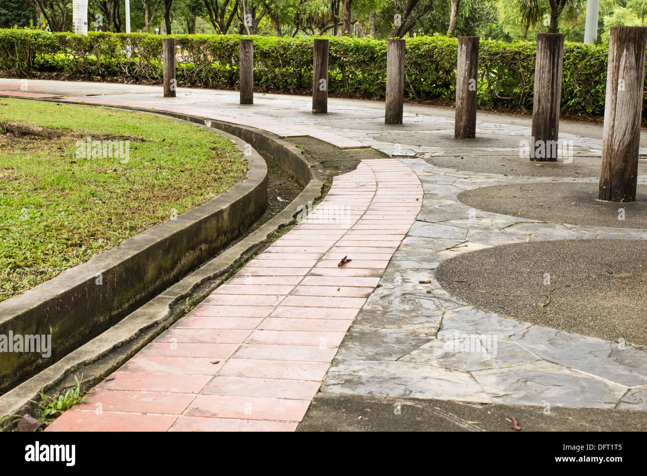 Brick horizontal sidewalk exterior hi-res stock photography and images ...