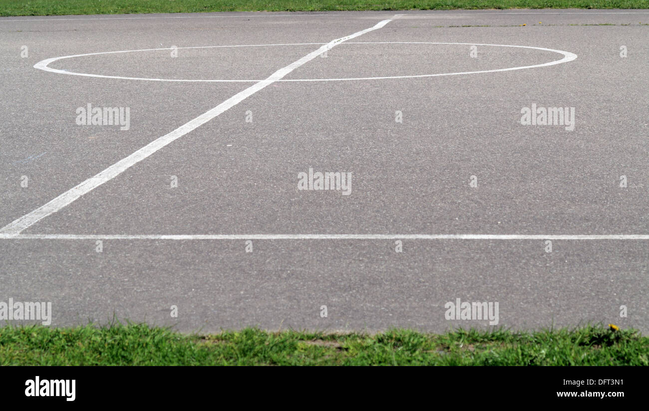 Field play basketball markings hi-res stock photography and images - Alamy