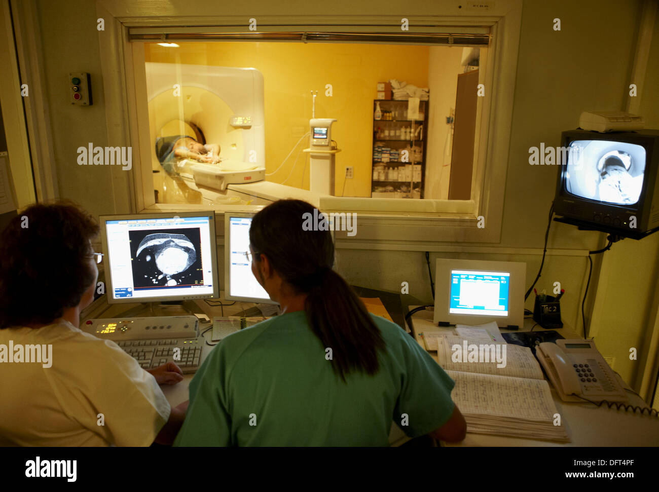 Cat scan examination hi-res stock photography and images - Alamy