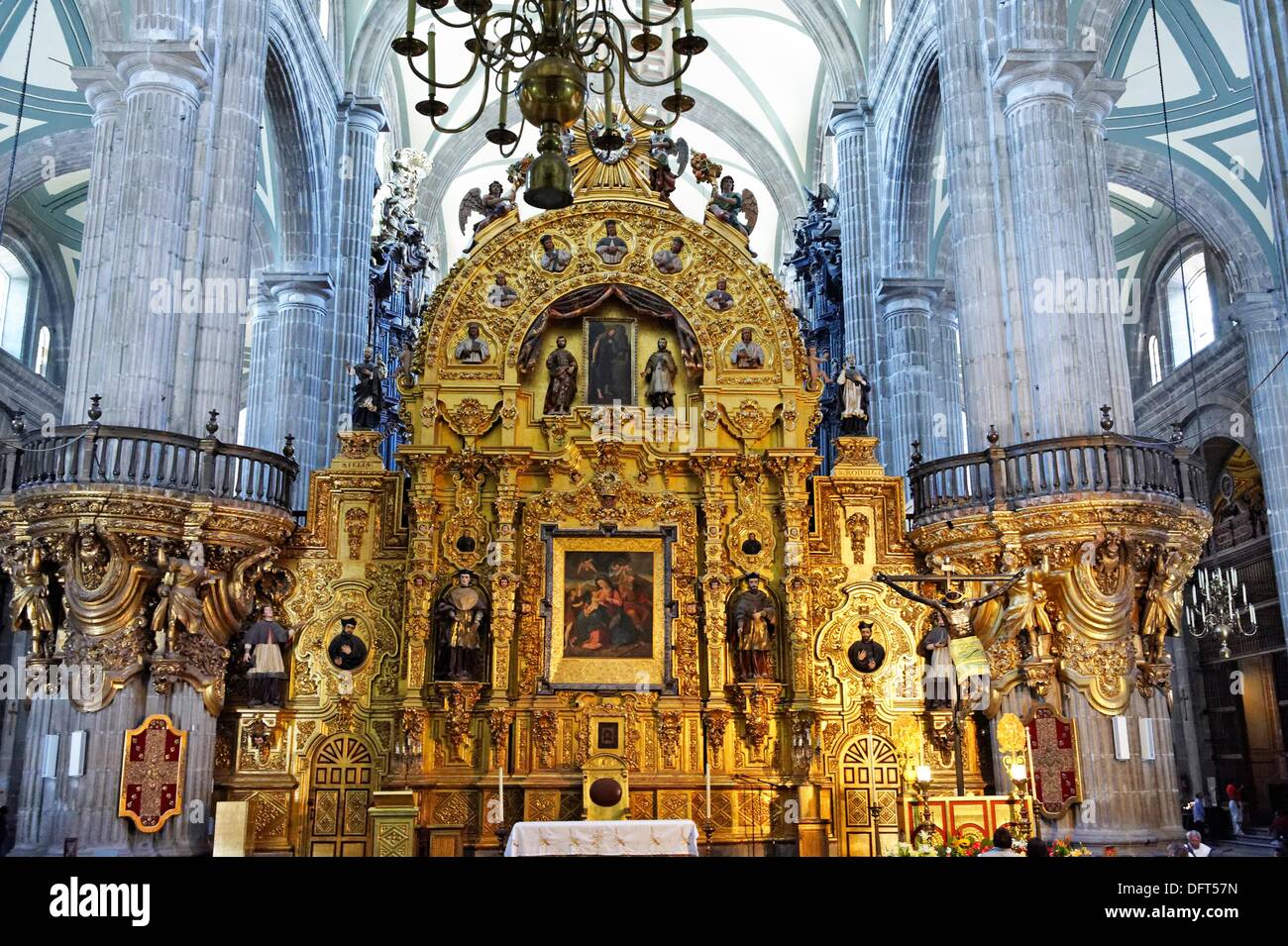Choir corridor hi-res stock photography and images - Alamy