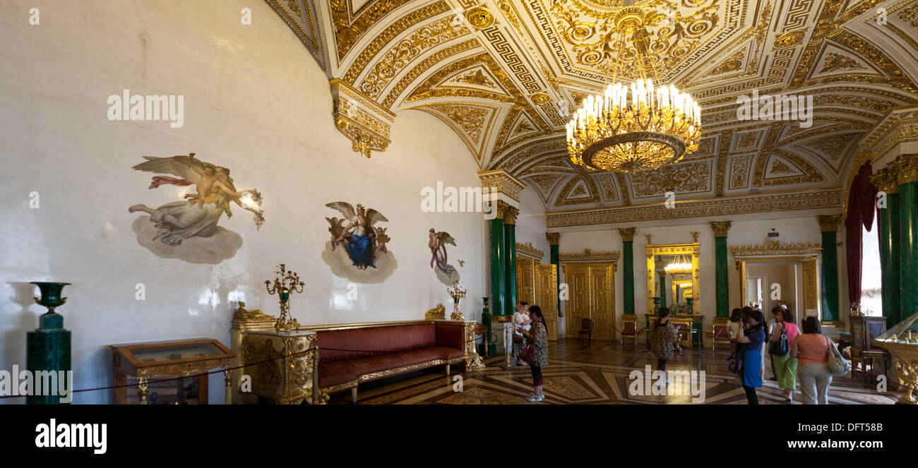 Malachite room winter palace hi-res stock photography and images - Alamy