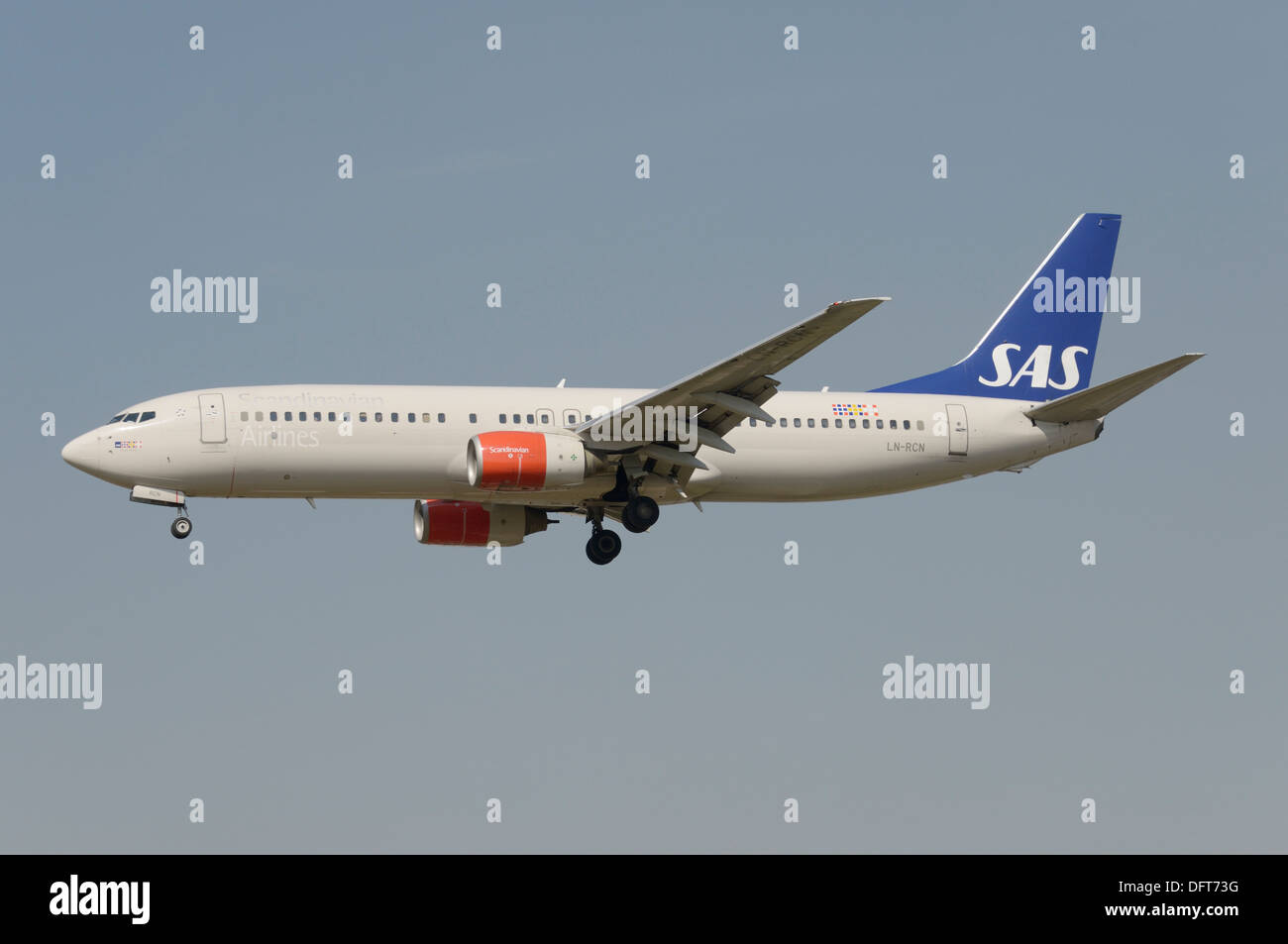 Sas Boeing 737 Landing High Resolution Stock Photography and Images - Alamy
