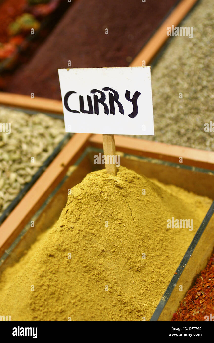 Curry on a spices stall Stock Photo - Alamy