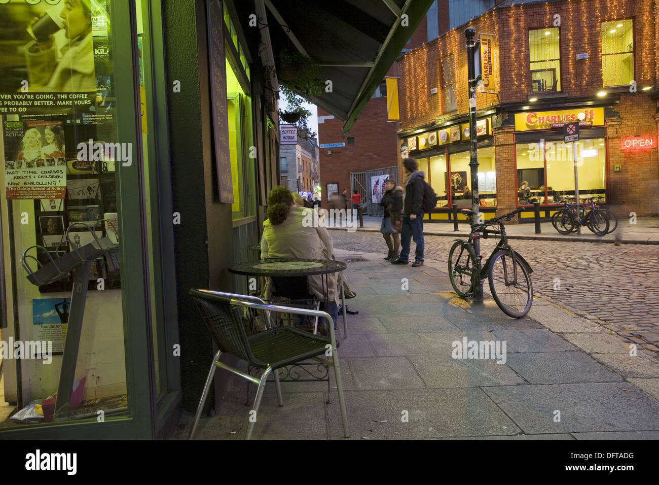 Bar dublin blurred hi-res stock photography and images - Alamy