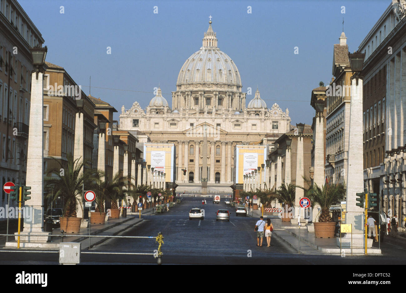 St. Peter´s basilica. Rome. Italy Stock Photo - Alamy