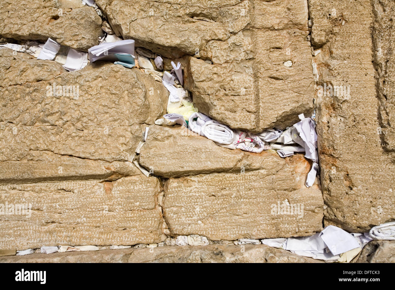 Prayer note wailing wall hi-res stock photography and images - Alamy