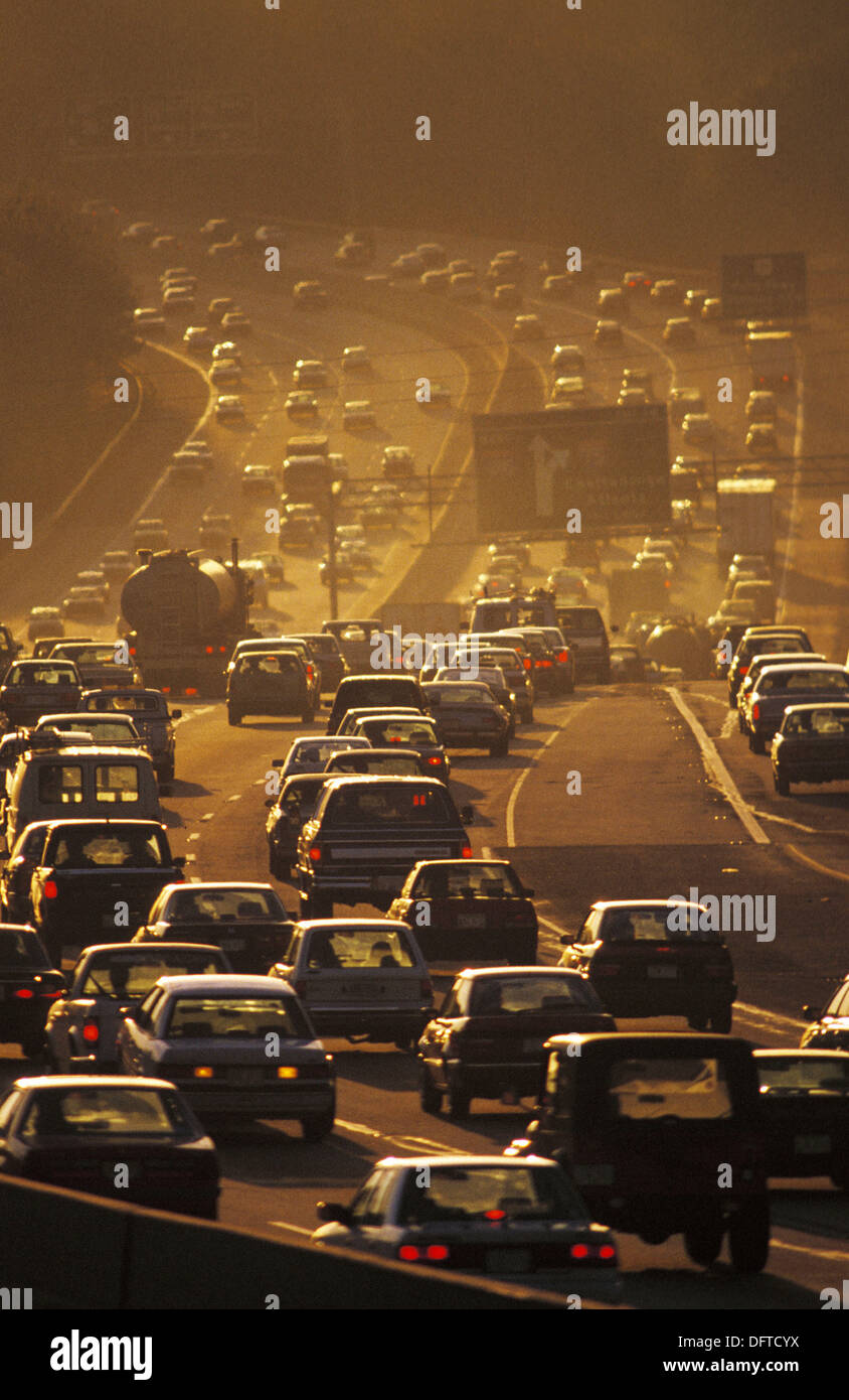 Atlanta georgia traffic vertical hi-res stock photography and images ...