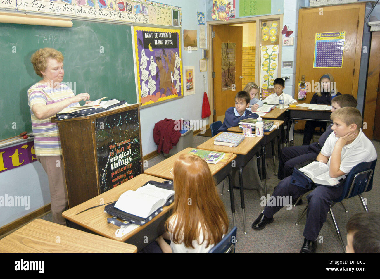 Study religion hi-res stock photography and images - Alamy