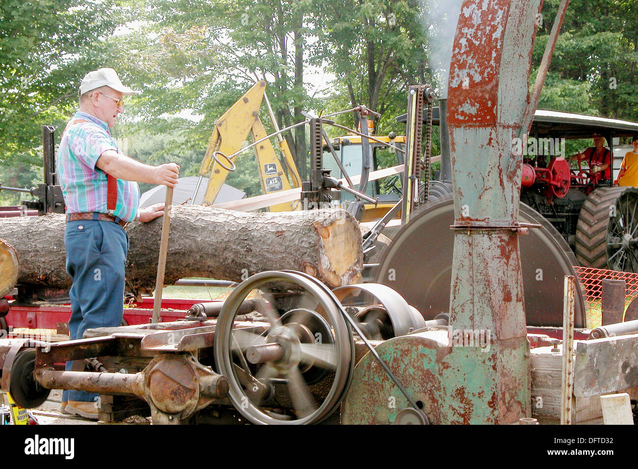 Horizontal log technique hi-res stock photography and images - Alamy