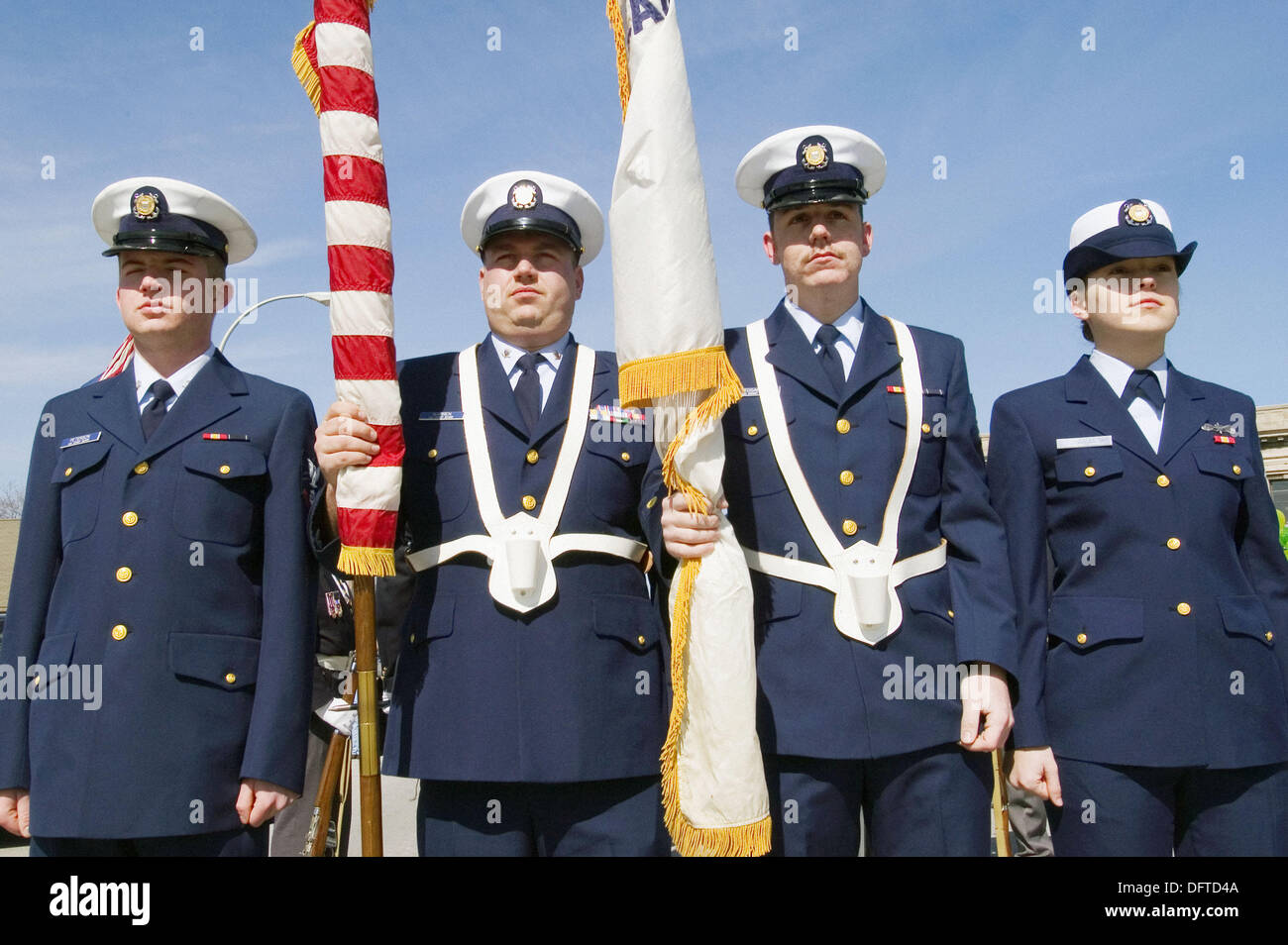 U s navy color guard hi-res stock photography and images - Alamy