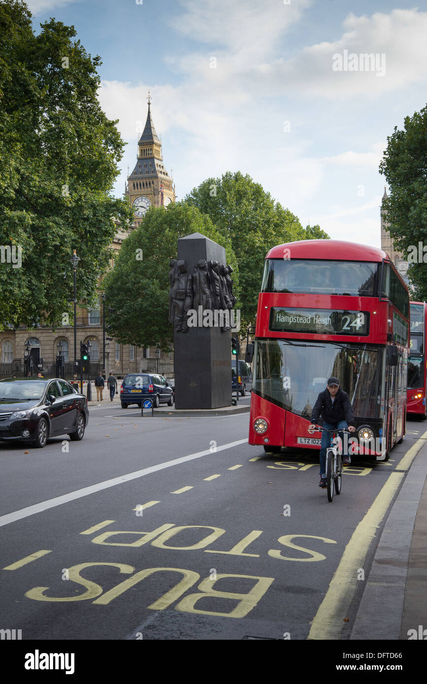 Big ben bus stop westminster hi-res stock photography and images - Alamy