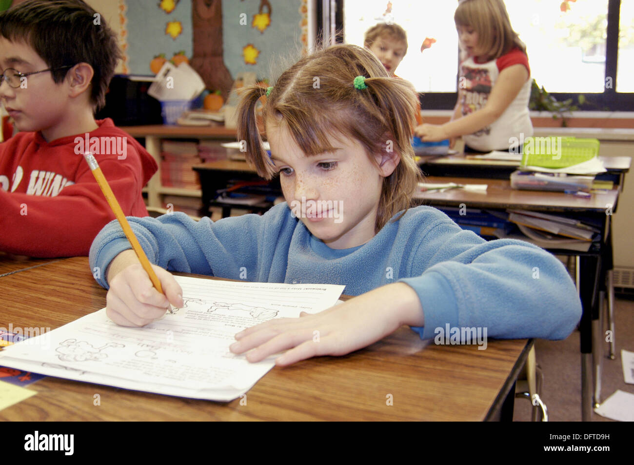 3rd grade classroom hi-res stock photography and images - Alamy