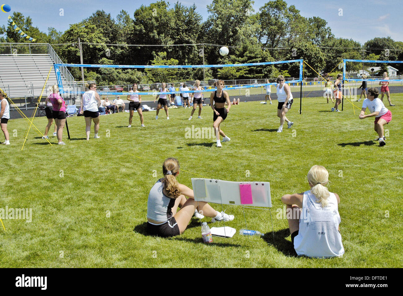Sitting volleyball player hi-res stock photography and images - Alamy
