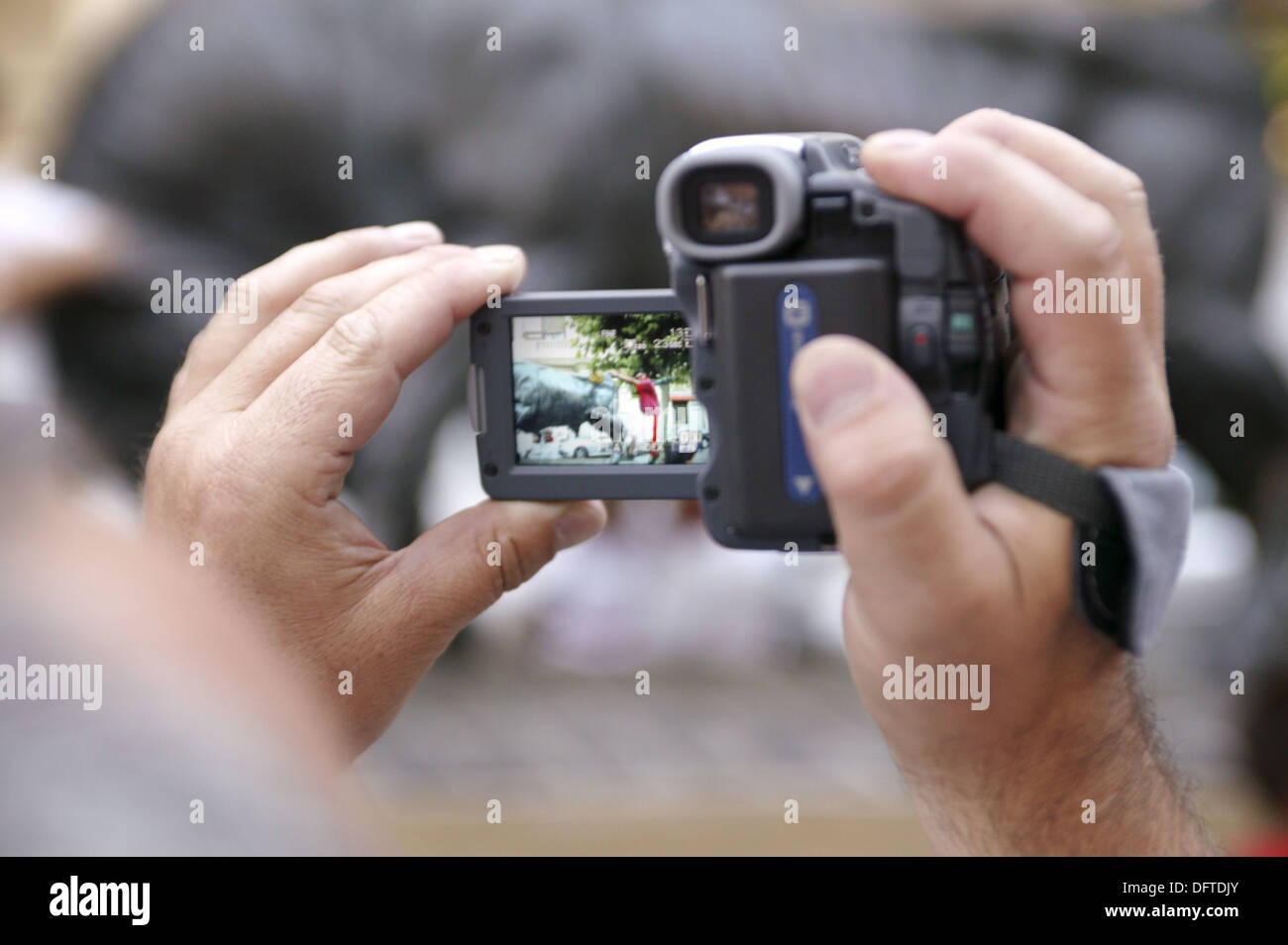 Video taping hi-res stock photography and images - Alamy