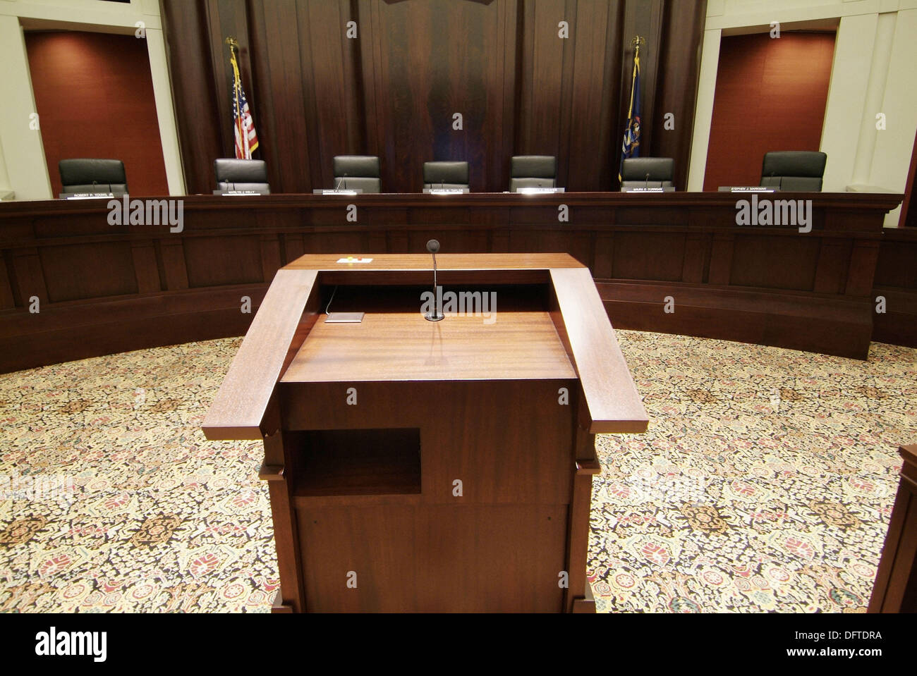 Court room usa hi-res stock photography and images - Alamy