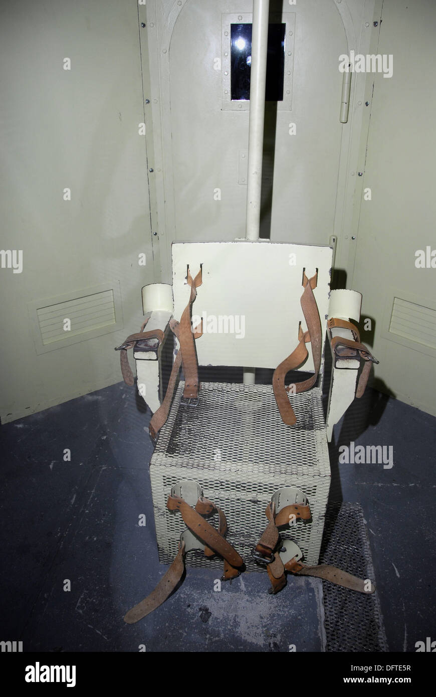 Execution chamber hi-res stock photography and images - Alamy