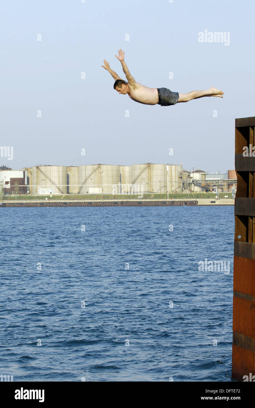 Diving off wharf hi-res stock photography and images - Alamy