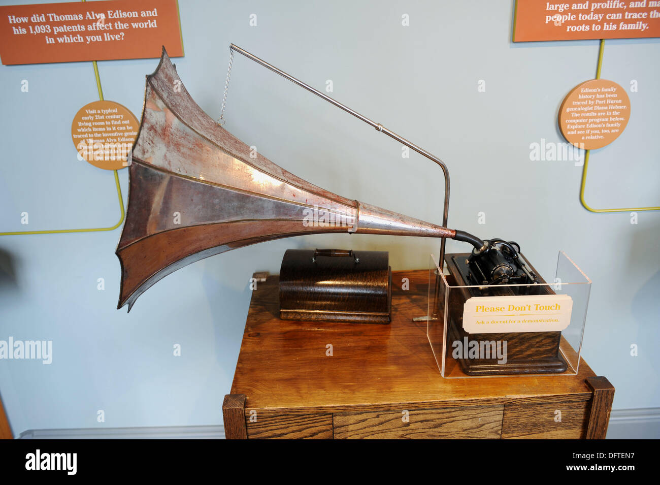Phonograph Thomas Edison High Resolution Stock Photography and Images ...