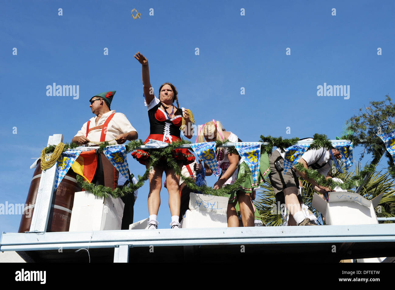 Mardi gras float with crowd hi-res stock photography and images - Alamy